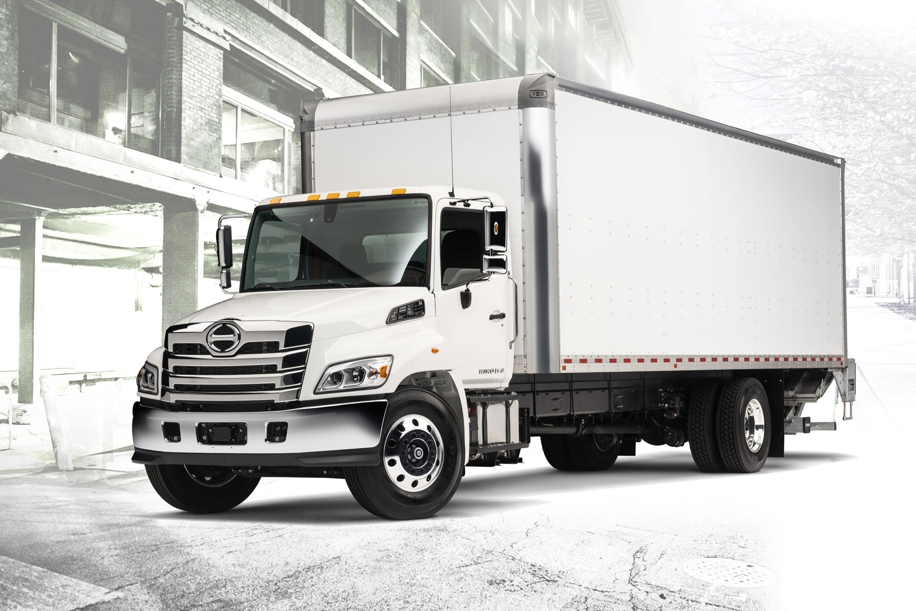 L Series_truck intro_banner - Hino Canada